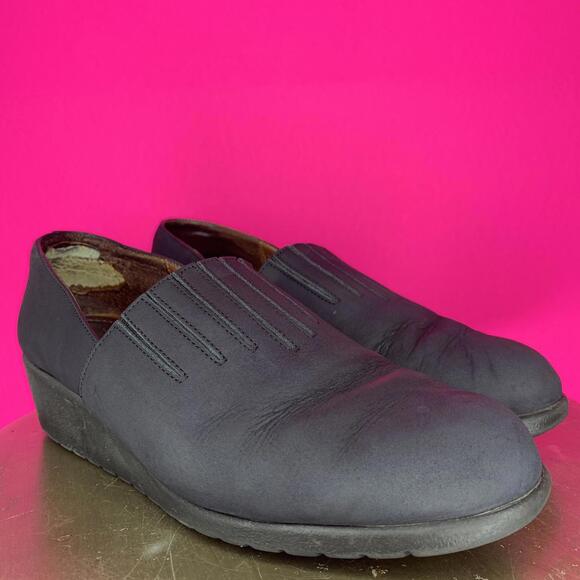 BeautiFeel | Shoes | Beautifeel Black Leather Low Wedge Lug Sole Slip ...